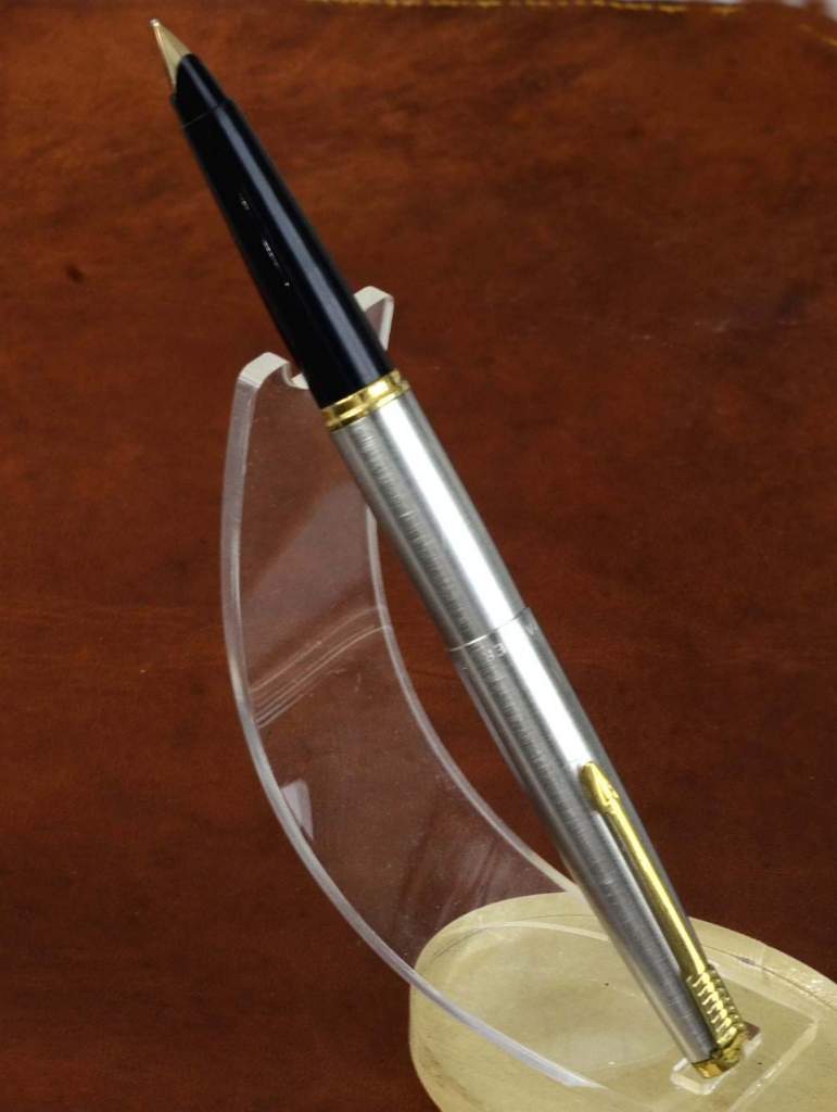 Parker 45 flighter grey section fountain pen metal body with 14K gold nib