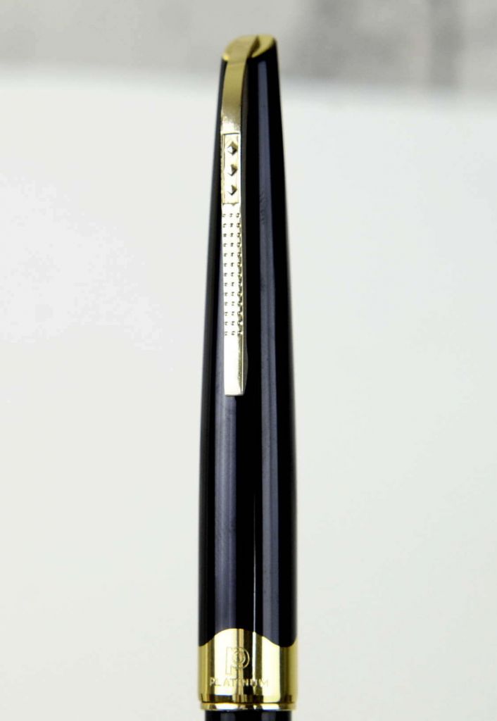 Buy Platinum pocket 18 fountain pen 18K solid gold M nib online