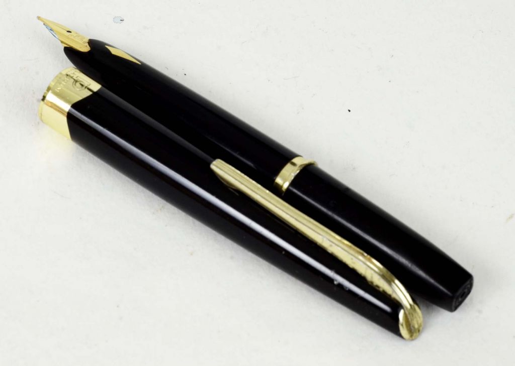 Buy Platinum Pocket 18K fountain pen with 18K solid gold M nib online