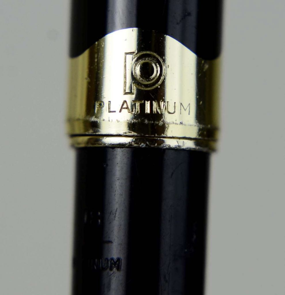 Buy Platinum Pocket 18K fountain pen with 18K solid gold M nib online
