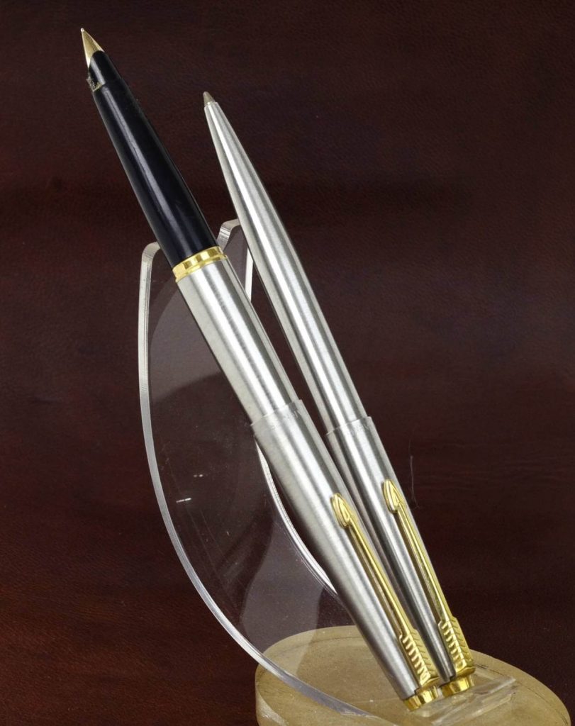 Buy online Parker 45 flighter set fountain pen and ballpoint 14K gold M nib