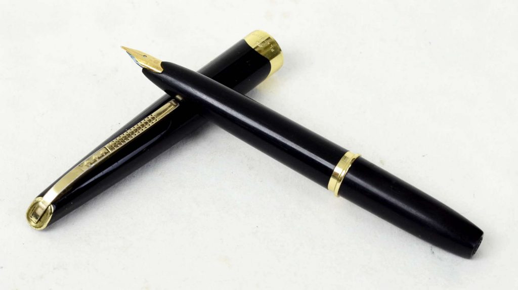 Buy Platinum Pocket 18K fountain pen with 18K solid gold M nib online