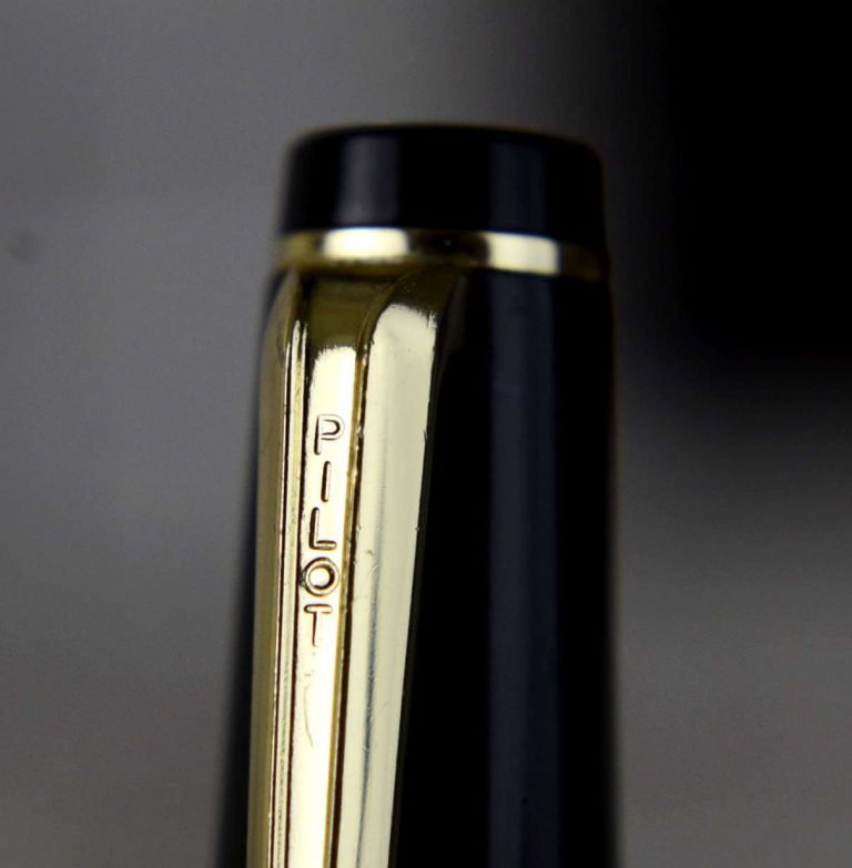 Buy Pilot Elite 95 full barrel fountain pen with 18K solid gold F nib ...