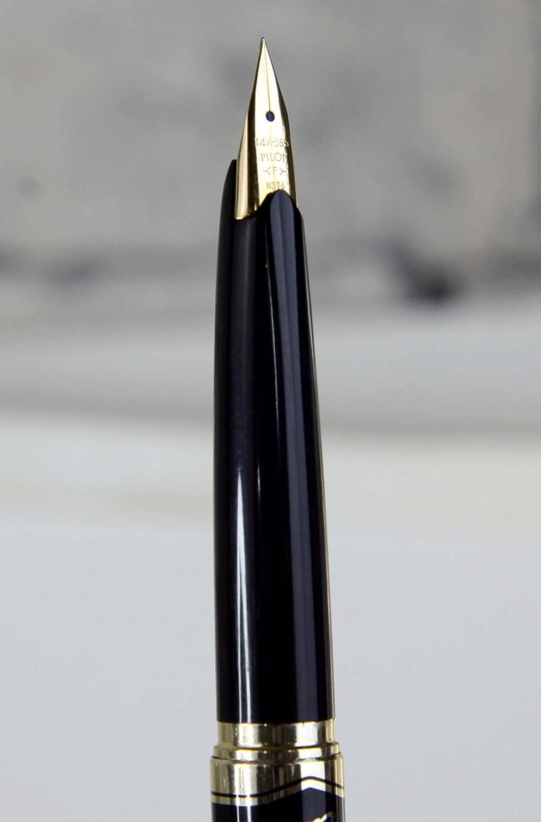 Buy Pilot elite 95 pocket 14K fountain pen with 14K solid gold F nib online