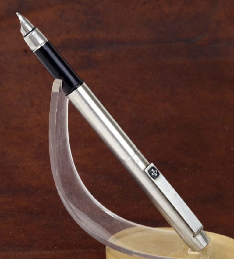 Buy online vintage Parker 25 fountain pen full metal body pen steel M nib