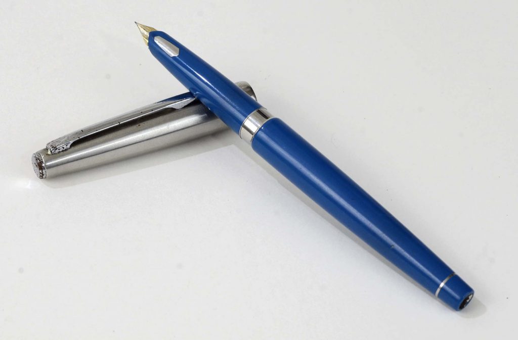 Buy vintage pilot classic fountain pen japan made wth 14K gold F nib