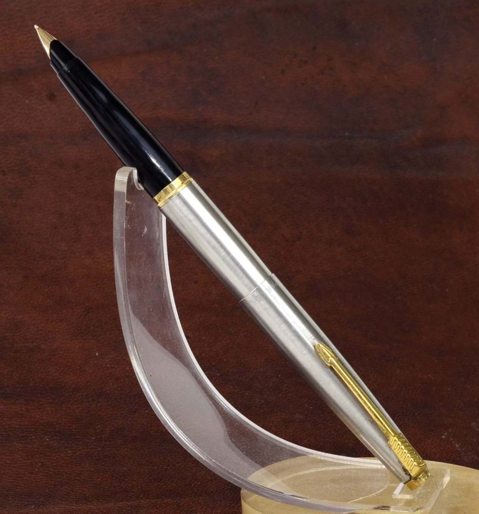 Buy online Vintage Parker 45 flighter fountain pen 14K solid gold M nib