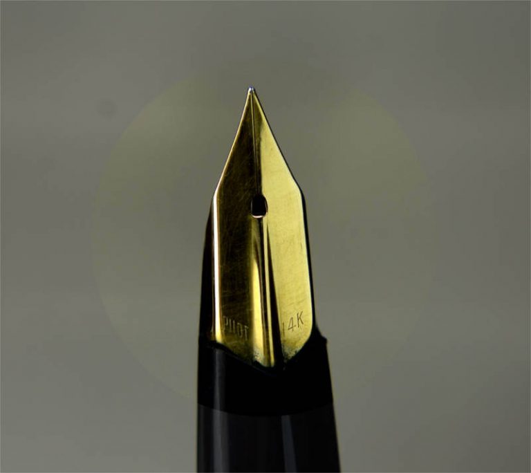 Buy Vintage pilot super 300g fountain pen wth 14K gold fine nib