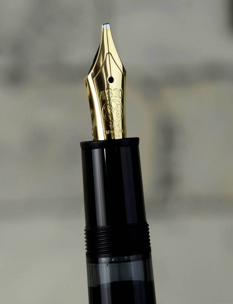 Buy vintage Montblanc Meisterstuck 146 fountain pen with gold O3B nib