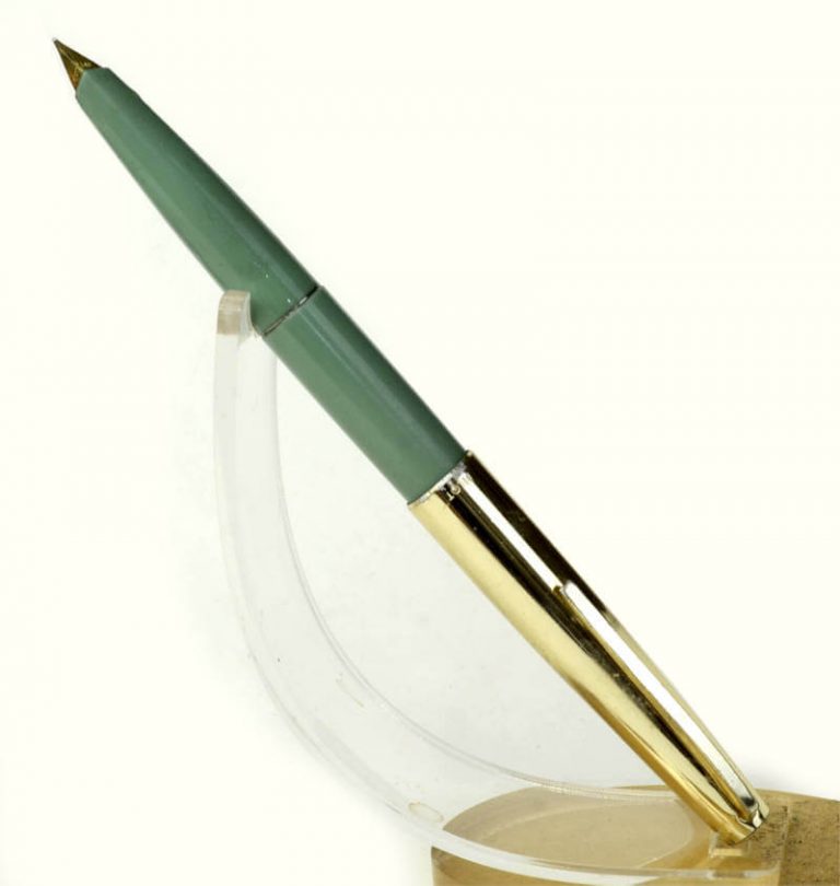 Buy Vintage pilot super 100 fountain pen wth 14K gold fine nib