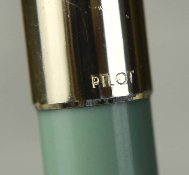 Buy Vintage pilot super 100 fountain pen wth 14K gold fine nib