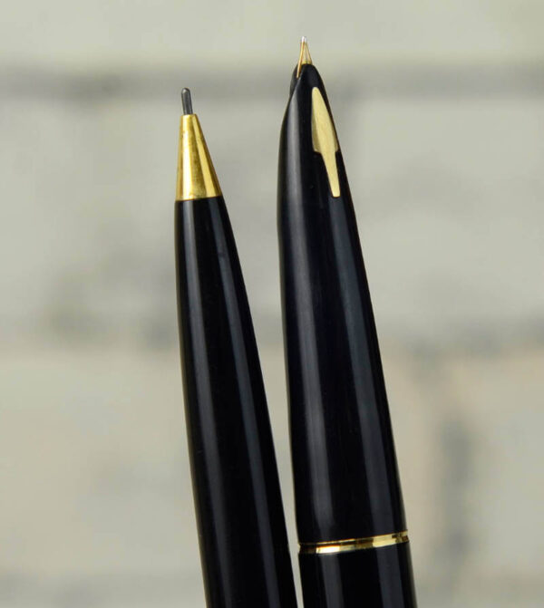 Buy Vintage parker 61 fountain pen set with gold nib