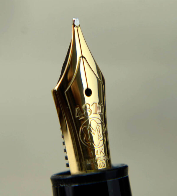 Buy online Montblanc Meisterstuck 146 fountain pen with 14K gold B nib