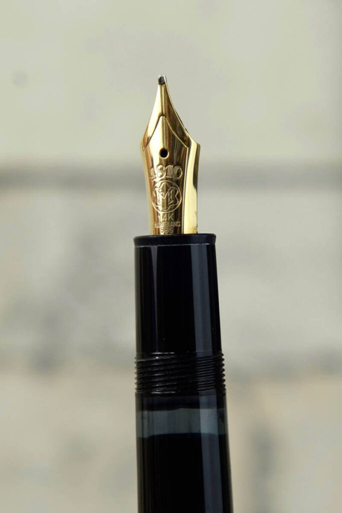Buy online Montblanc Meisterstuck 146 fountain pen with 14K gold B nib