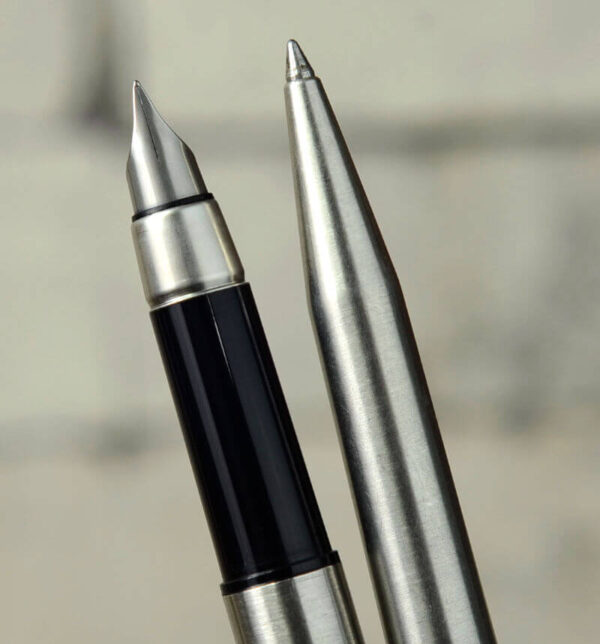 Parker 25 set of funtain pen and ballpoint pen with steel F nib