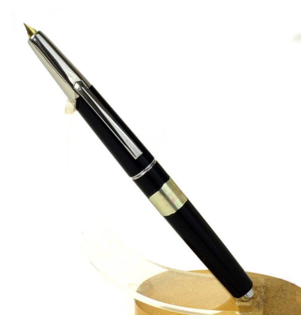 Buy vintage pilot capless 2nd gen fountain pen with 14K gold M nib - Clean