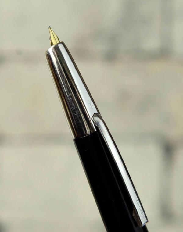 Buy vintage pilot capless 2nd gen fountain pen with 14K gold M nib - Clean