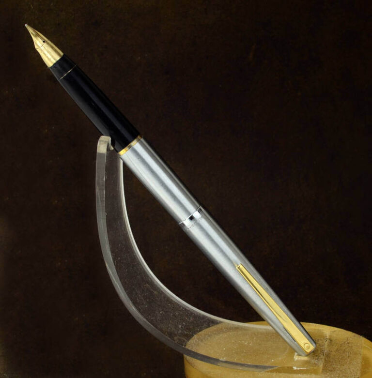 Buy sheaffer stylist 444X fountain pen with 14K gold conical M nib online