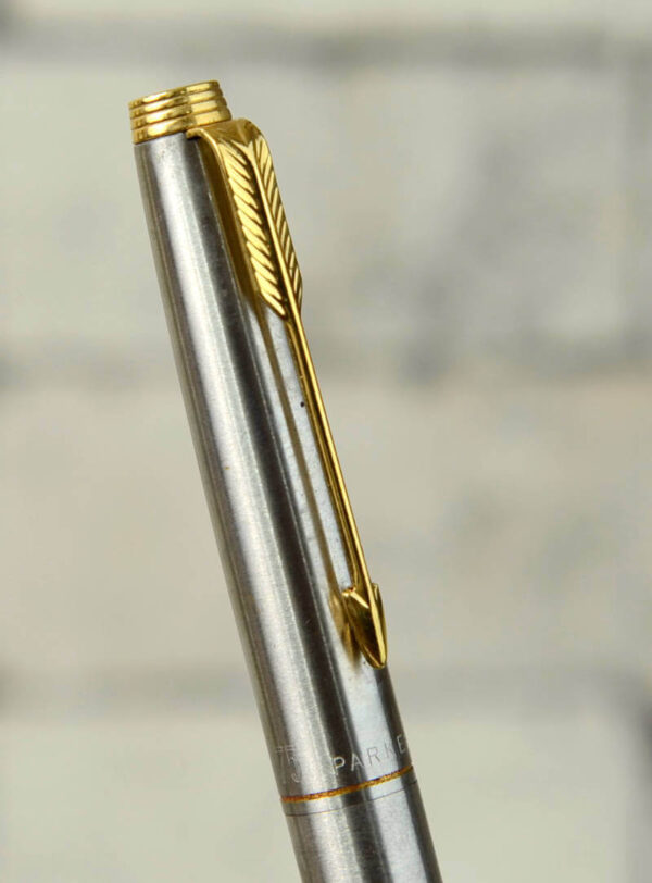 Vintage parker 75 flighter chrome fountain pen with 14K gold XF nib