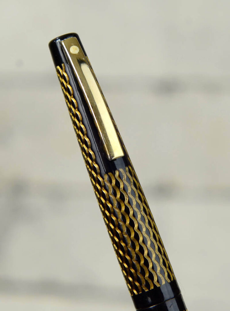 Buy lady sheaffer tulle black fountain pen with 14K gold M nib online