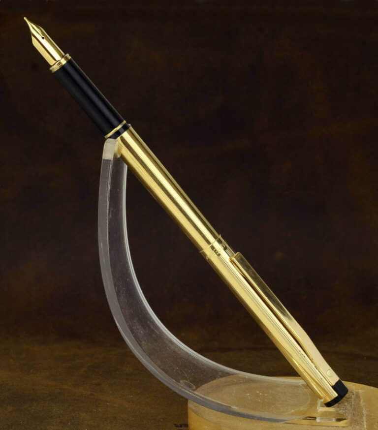 Buy vintage sheaffer TRZ 70 fountain pen gold plated M nib