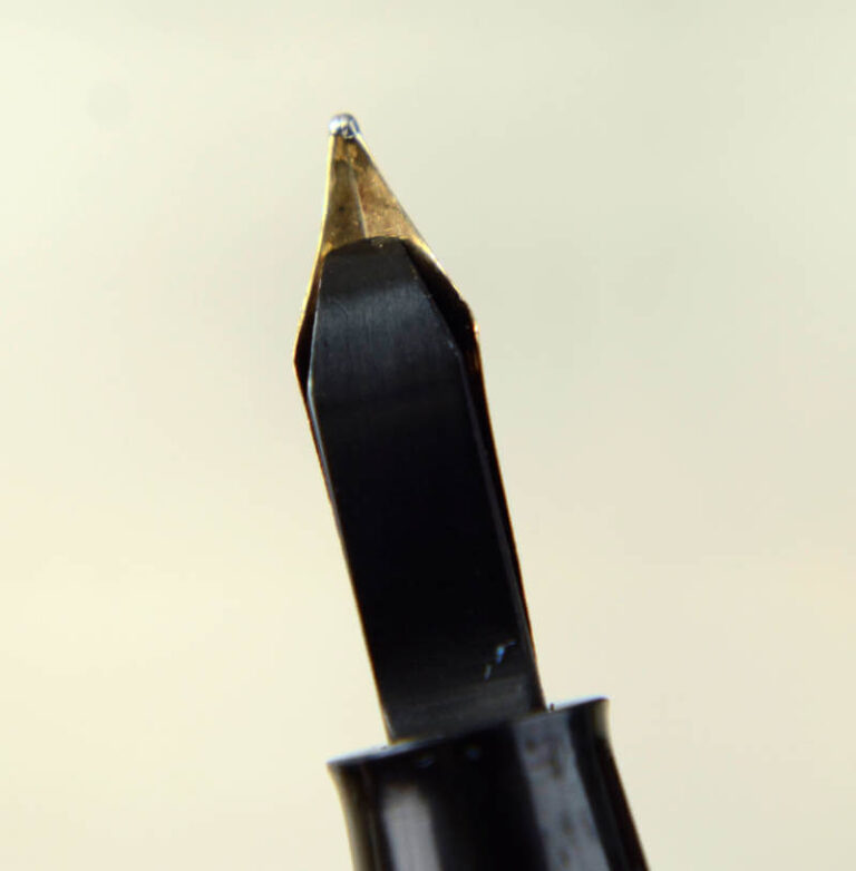 Buy conway stewart 475 lever filler fountain pen with 14C gold M nib