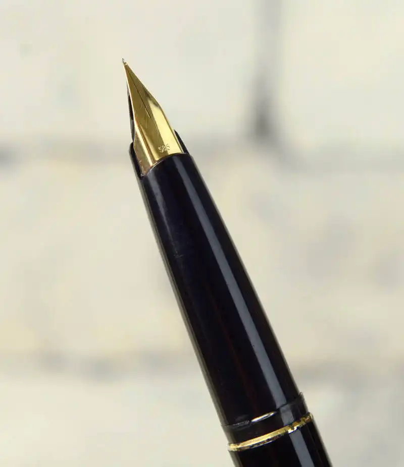 Buy Montblanc 320 fountain pen with 14K solid gold fine nib online