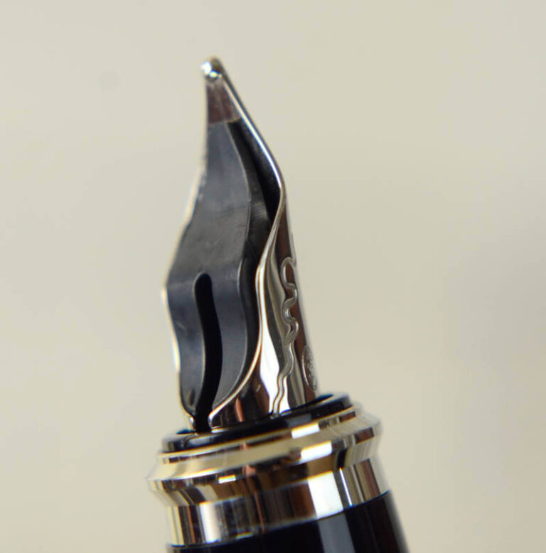 Buy st dupont olympio lacquer barrel fountain pen with 14K M nib