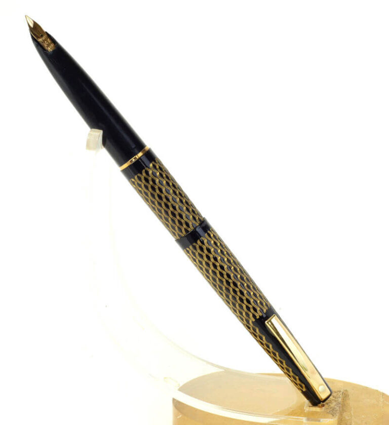 Buy lady sheaffer 904 paisley fountain pen with 14K gold M nib
