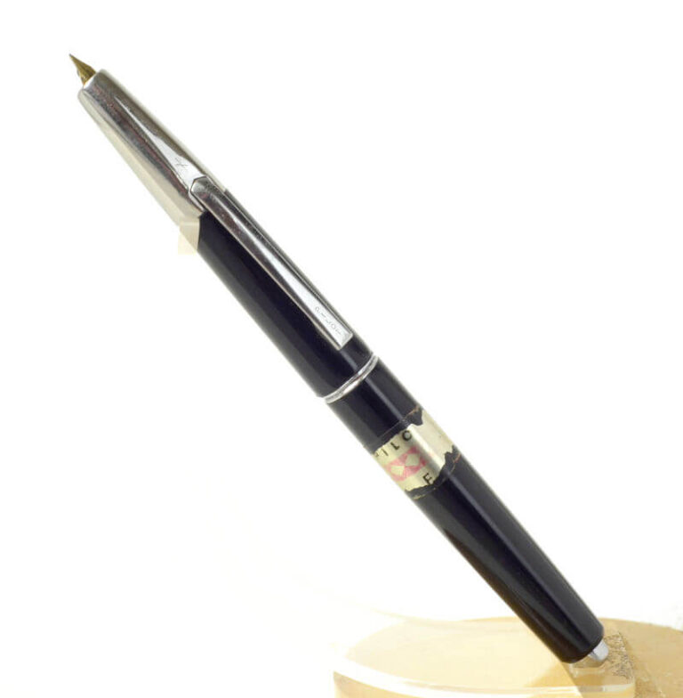 Buy vintage pilot capless fountain pen with 14K gold F nib - Clean