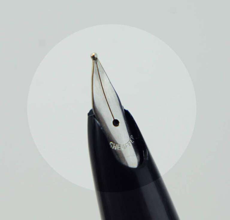 Buy lady sheaffer 620 fountain pen with conical steel M nib - Used