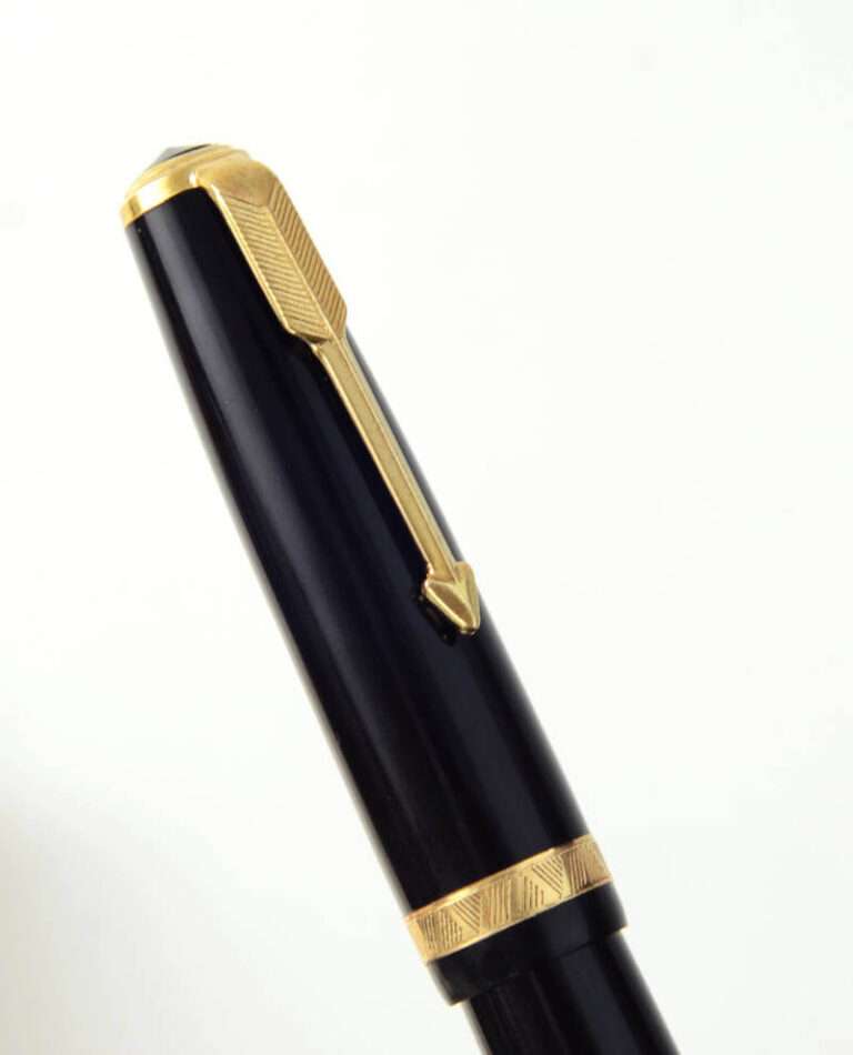 Buy Vintage parker victory fountain pen 14K gold flex M nib online