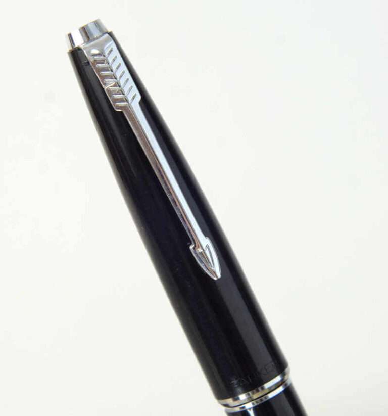 Buy Vintage Parker 45 arrow fountain pen 14K gold M nib