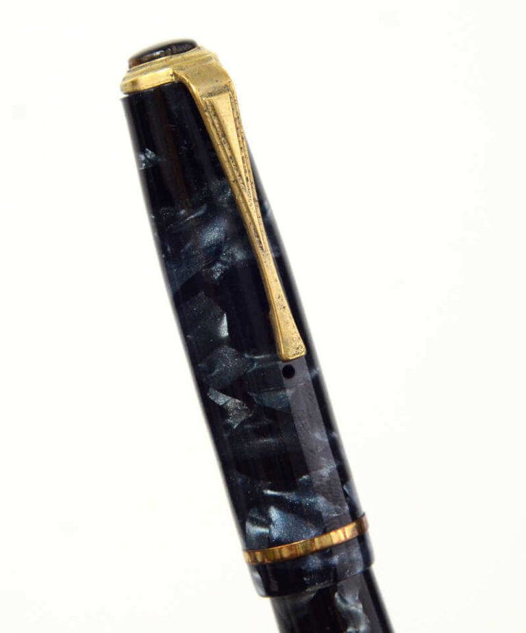 Buy vintage wyvern 81 lever filler fountain pen with gold M nib