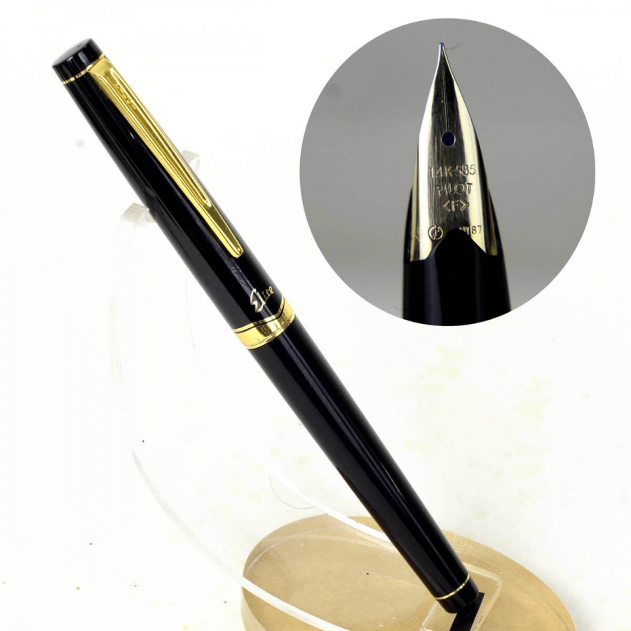 Buy Vintage Pilot elite full size fountain pen wth 14K solid gold F nib