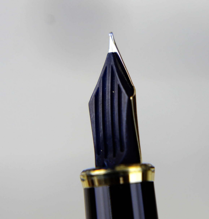 Buy Vintage Pilot custom original fountain pen wth 14K solid gold F nib