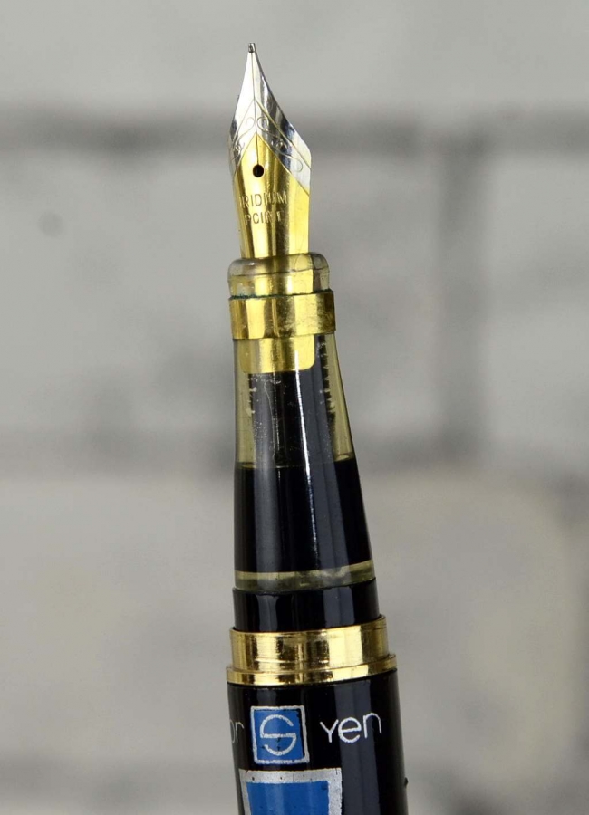 Buy vintage senator Yen german fountain pen with iridium point F online